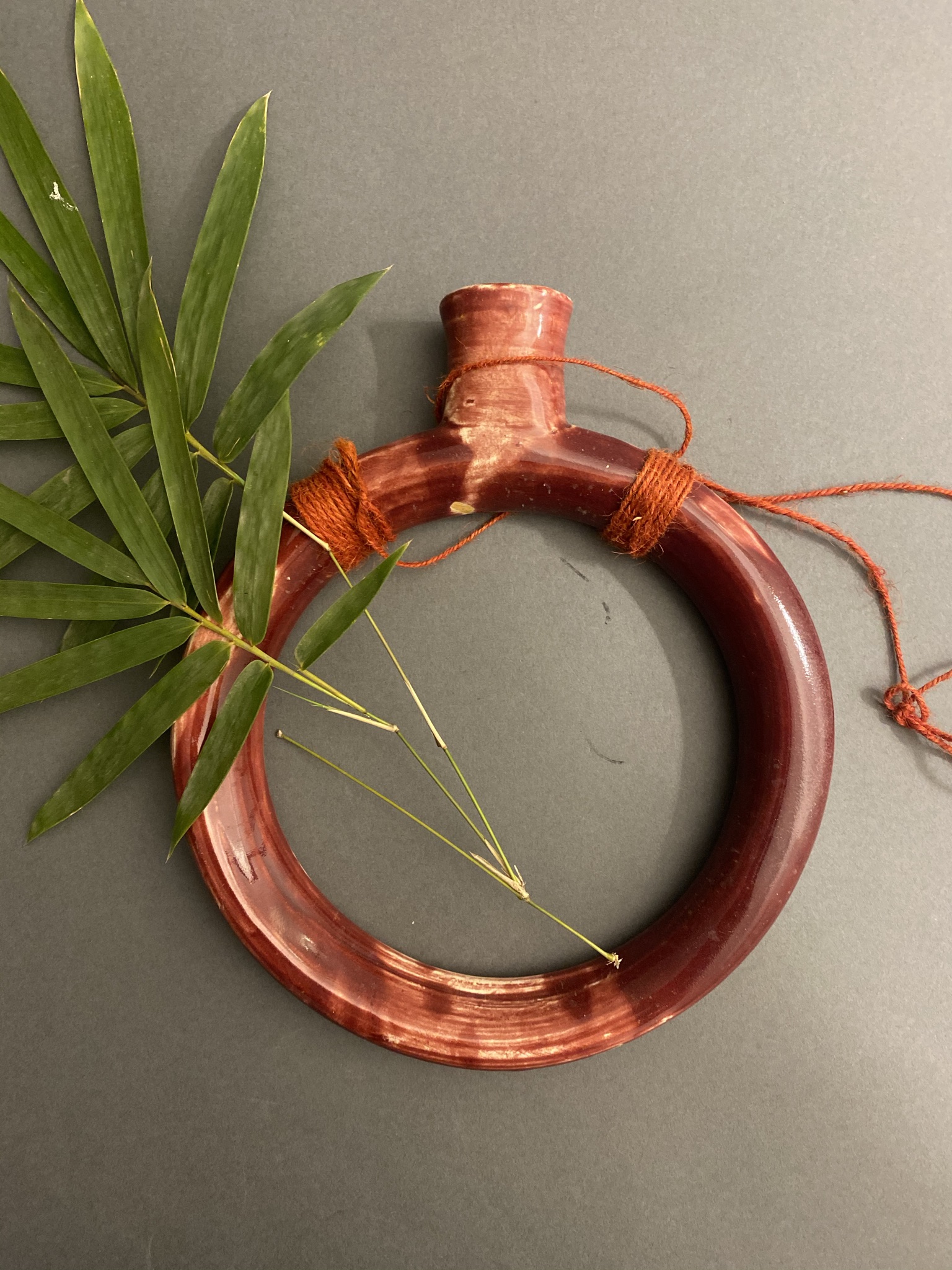 Doughnut Vase Red - directcreate.com