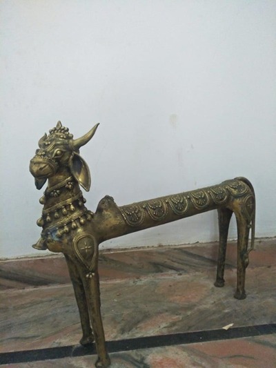 Handmade metal statue of Standing Nandi. - directcreate.com