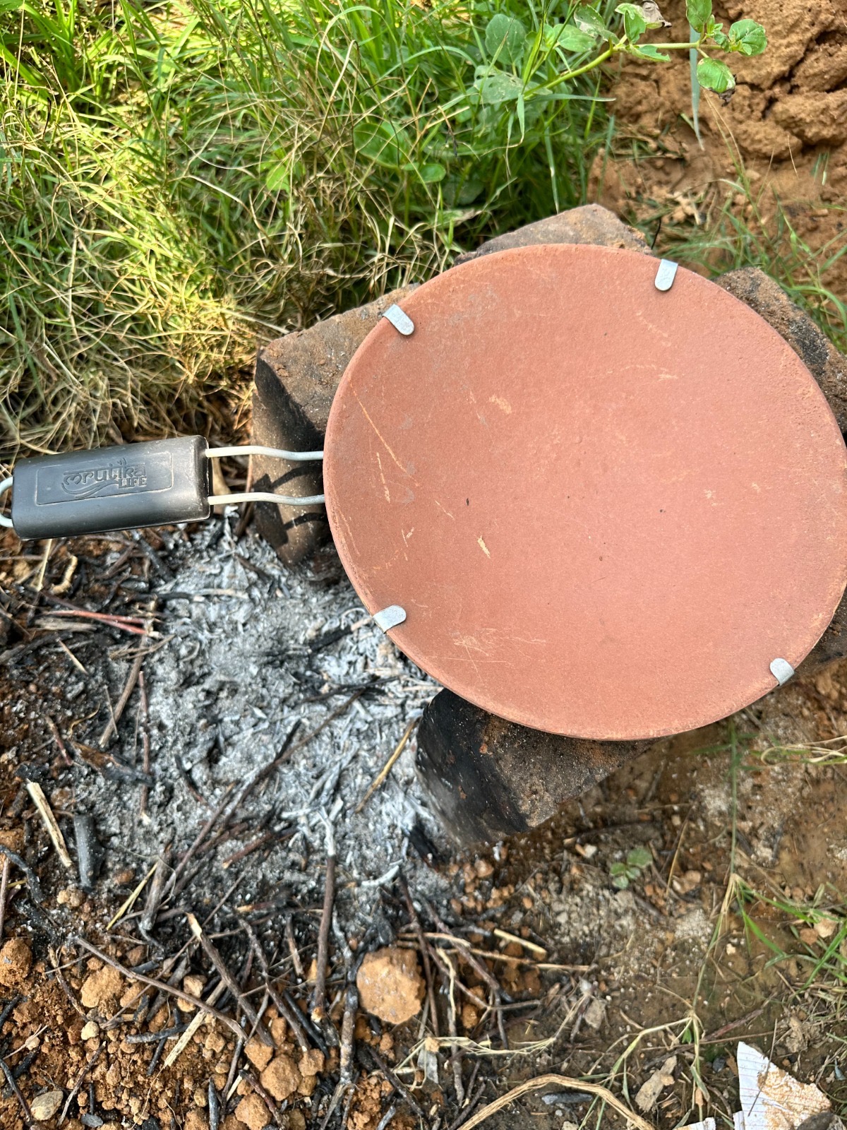 Mitti ka tawa (with stand) - directcreate.com