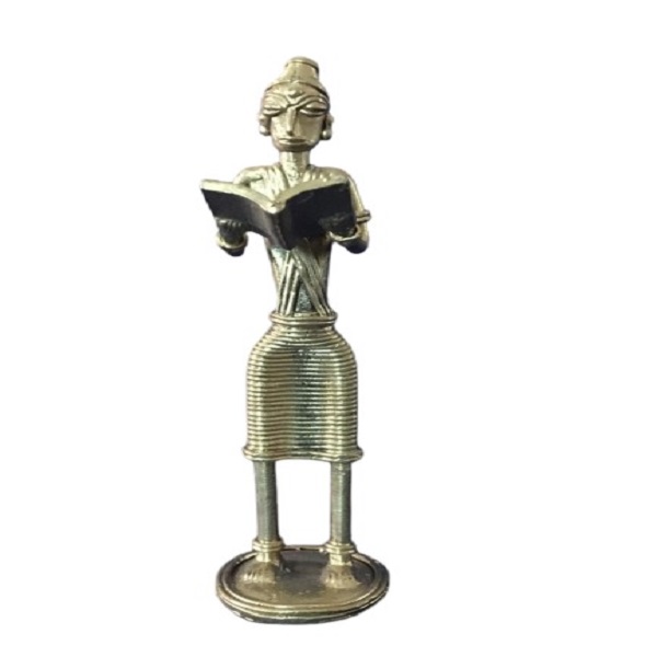 Standing lady with book - directcreate.com