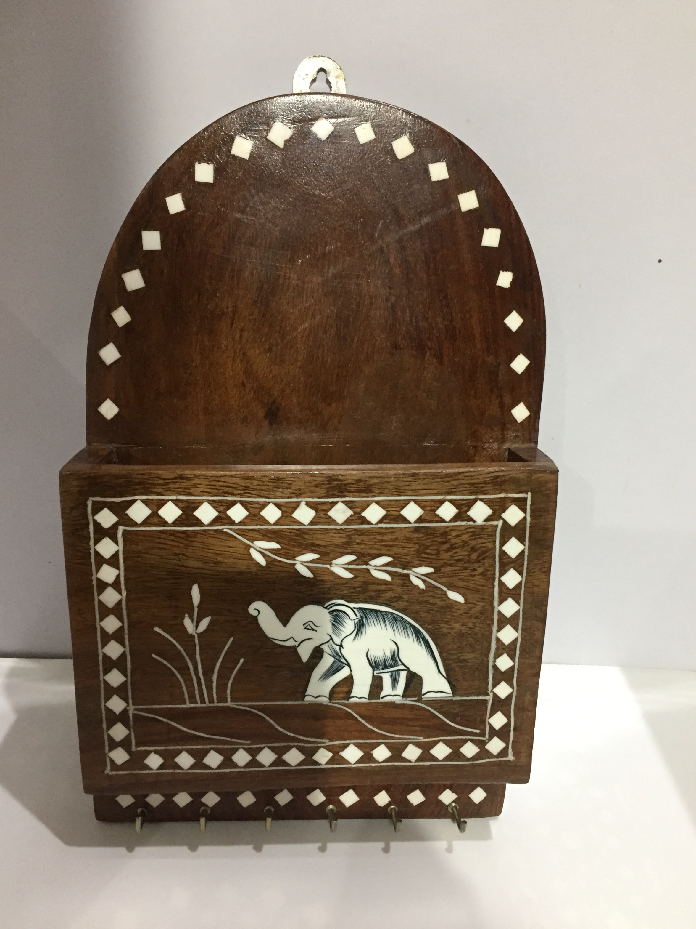 wood inlay-Letter cum keys holder. - directcreate.com